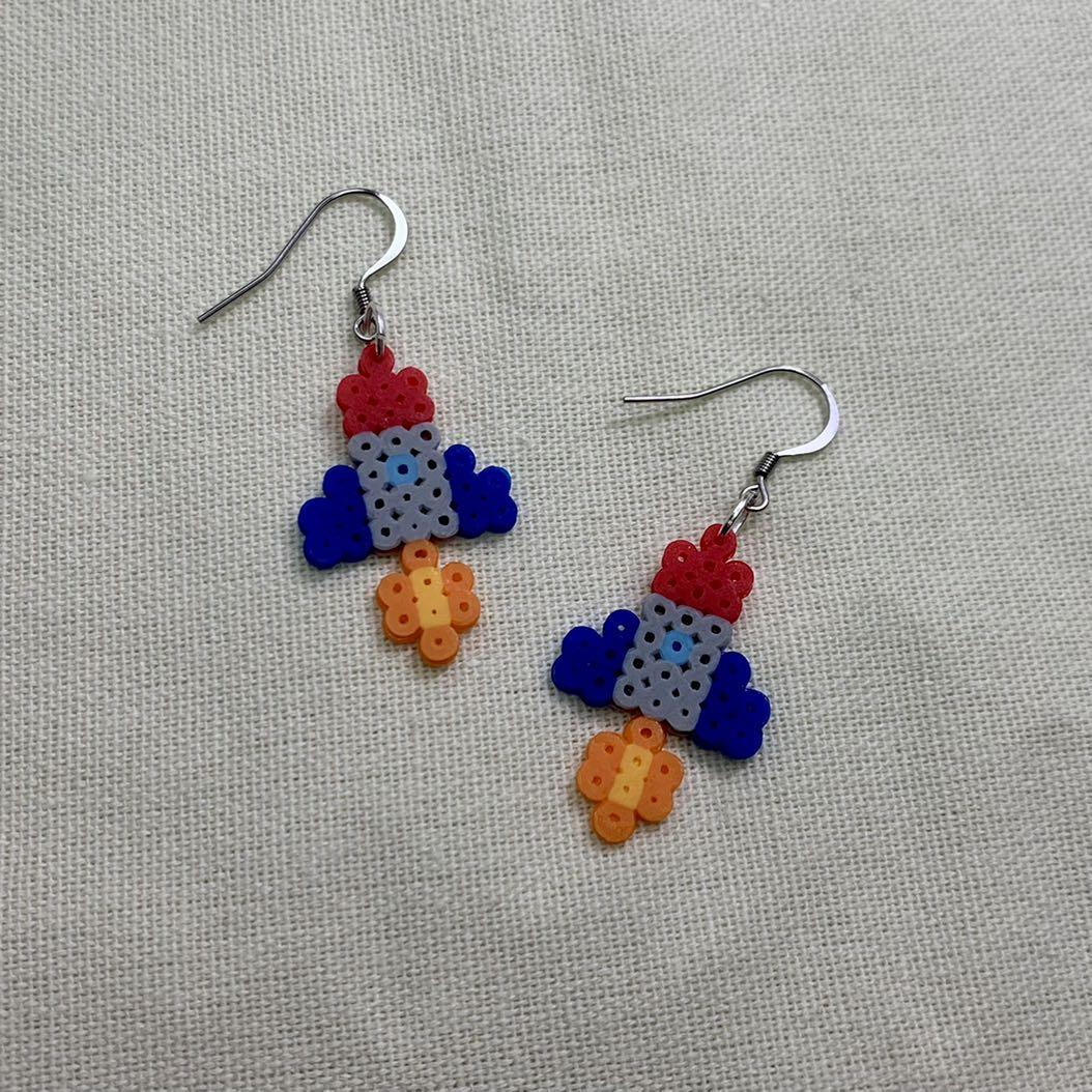 space ship rocket and planet earrings perler beads, Women's Fashion ...