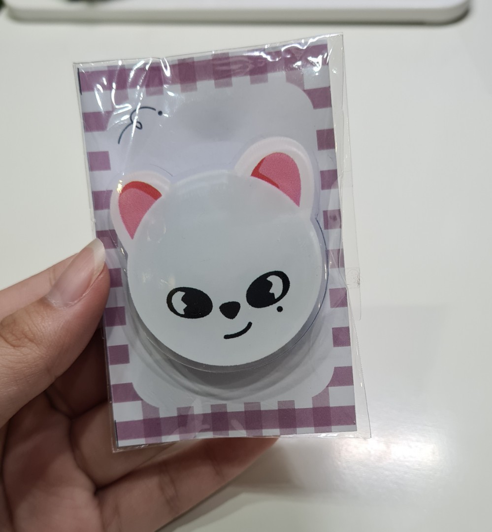 Straykids Skzoo Jinret Popsocket Griptok, Hobbies & Toys, Memorabilia ...