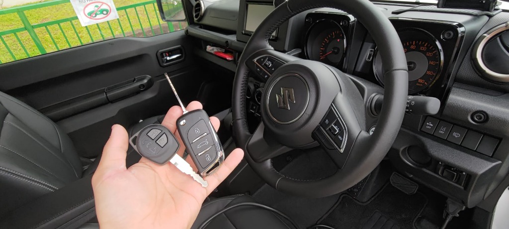 Suzuki JImny Remote flip key, Car Accessories, Accessories on Carousell