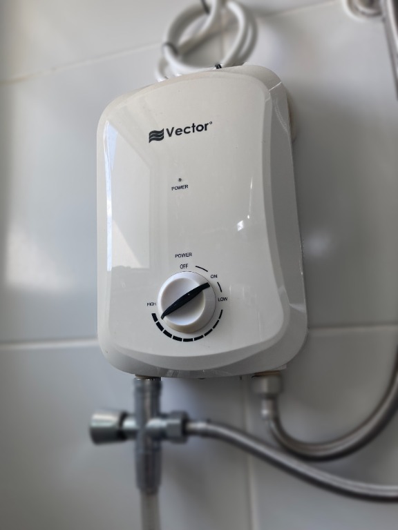 Vector VAS-35 3.5kw Singlepoint Electric Water Heater, TV & Home ...