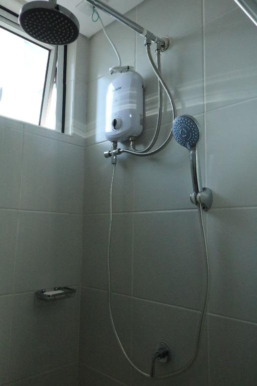 Vector VAS-35 3.5kw Singlepoint Electric Water Heater, TV & Home ...