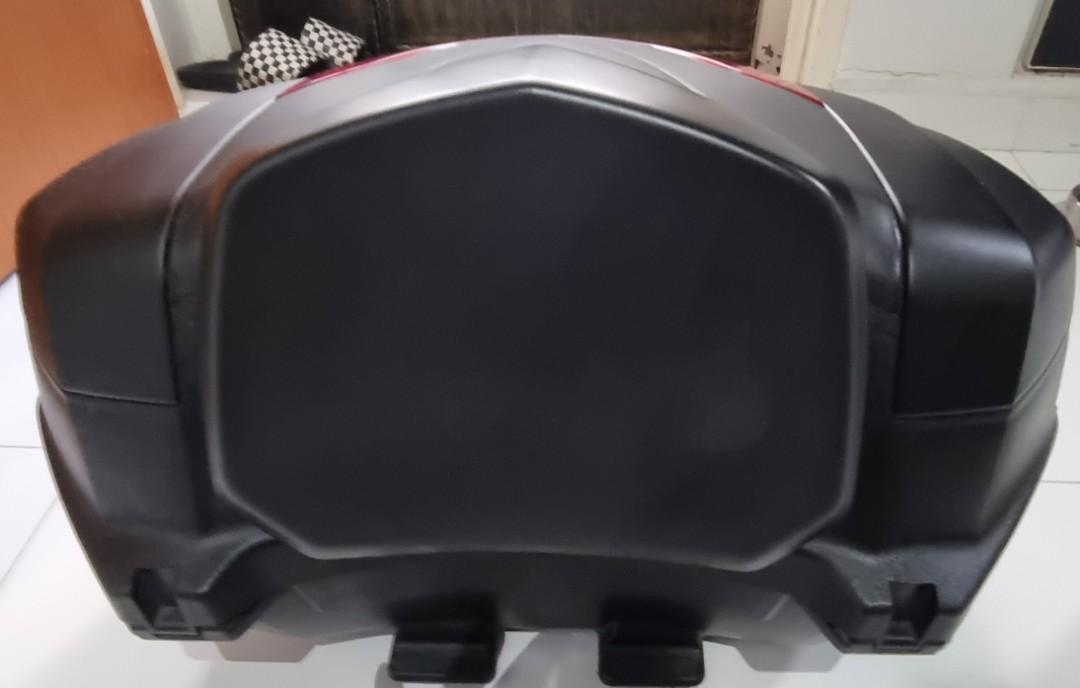 YAMAHA ORIGINAL BOX WITH BACKREST, Motorcycles, Motorcycle Accessories ...