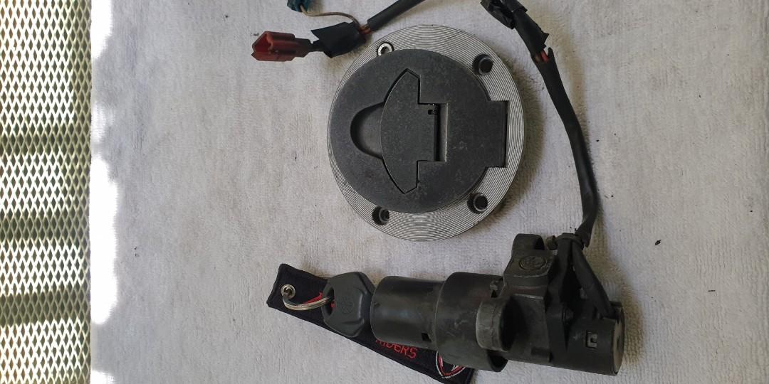 Yamaha R15 V1 key sets, Motorcycles, Motorcycle Accessories on Carousell