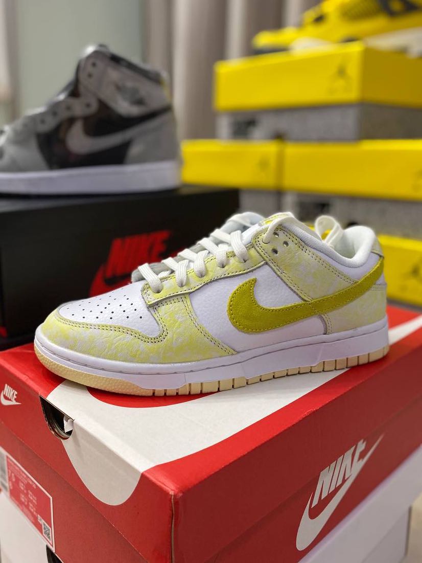 Yellow Strike Dunks, Women's Fashion, Footwear, Sneakers on Carousell