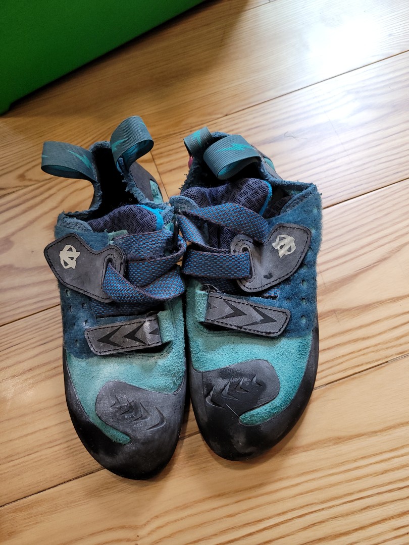 Evolve climbing shoe female, Sports Equipment, Other Sports Equipment ...