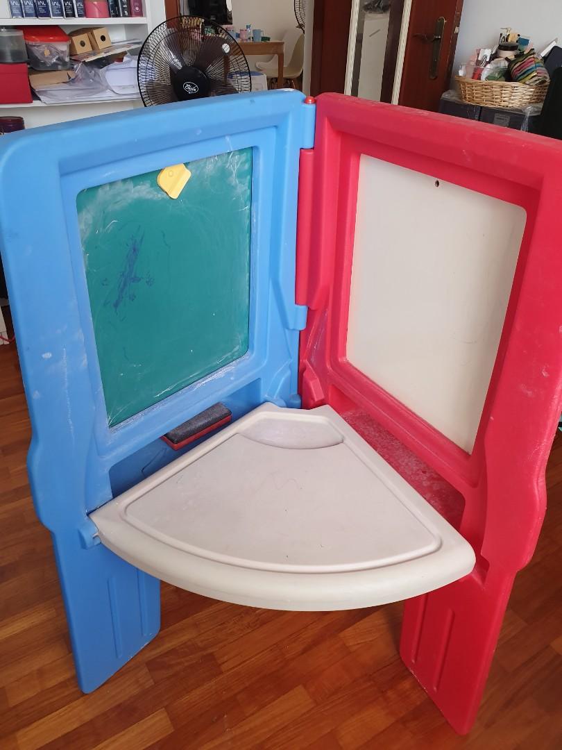 Foldable chalk and whiteboard, Babies & Kids, Infant Playtime on Carousell