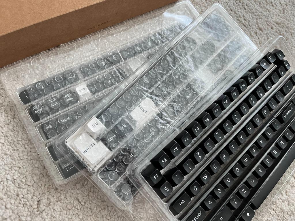 [Like New] DROP MT3 WHITE-ON-BLACK KEYCAP SET WOB, Computers & Tech ...