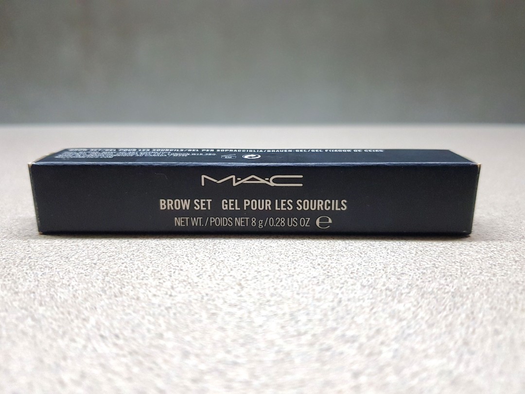 MAC Cosmetics Brow Set in Girl Boy + Freebie, Beauty & Personal Care ...