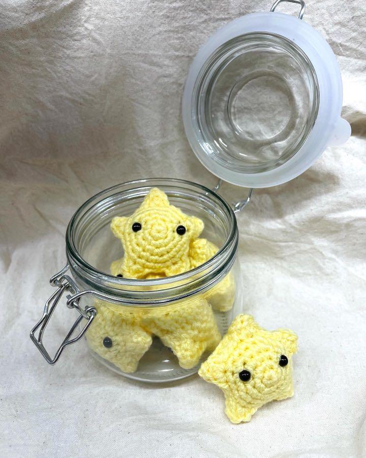 Mario Kart Star Boost Power Up Crochet Keychain, Hobbies & Toys ...