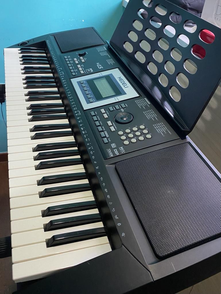 Medeli Keyboard - M15, Hobbies & Toys, Music & Media, Musical ...