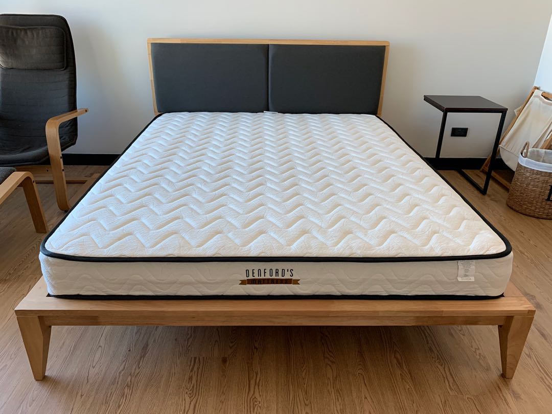 Minimalist Queen Sized Bed, Furniture & Home Living, Furniture, Bed ...