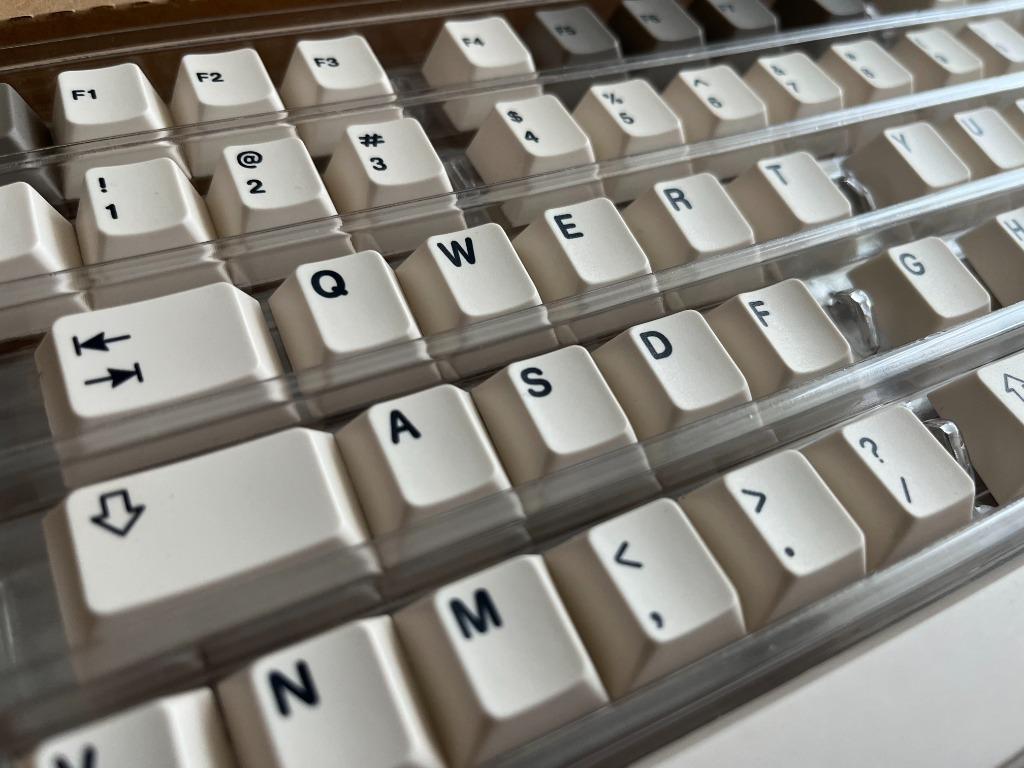 [Mint] EPBT Ivory keycaps base kit enjoy pbt, Computers & Tech, Parts ...