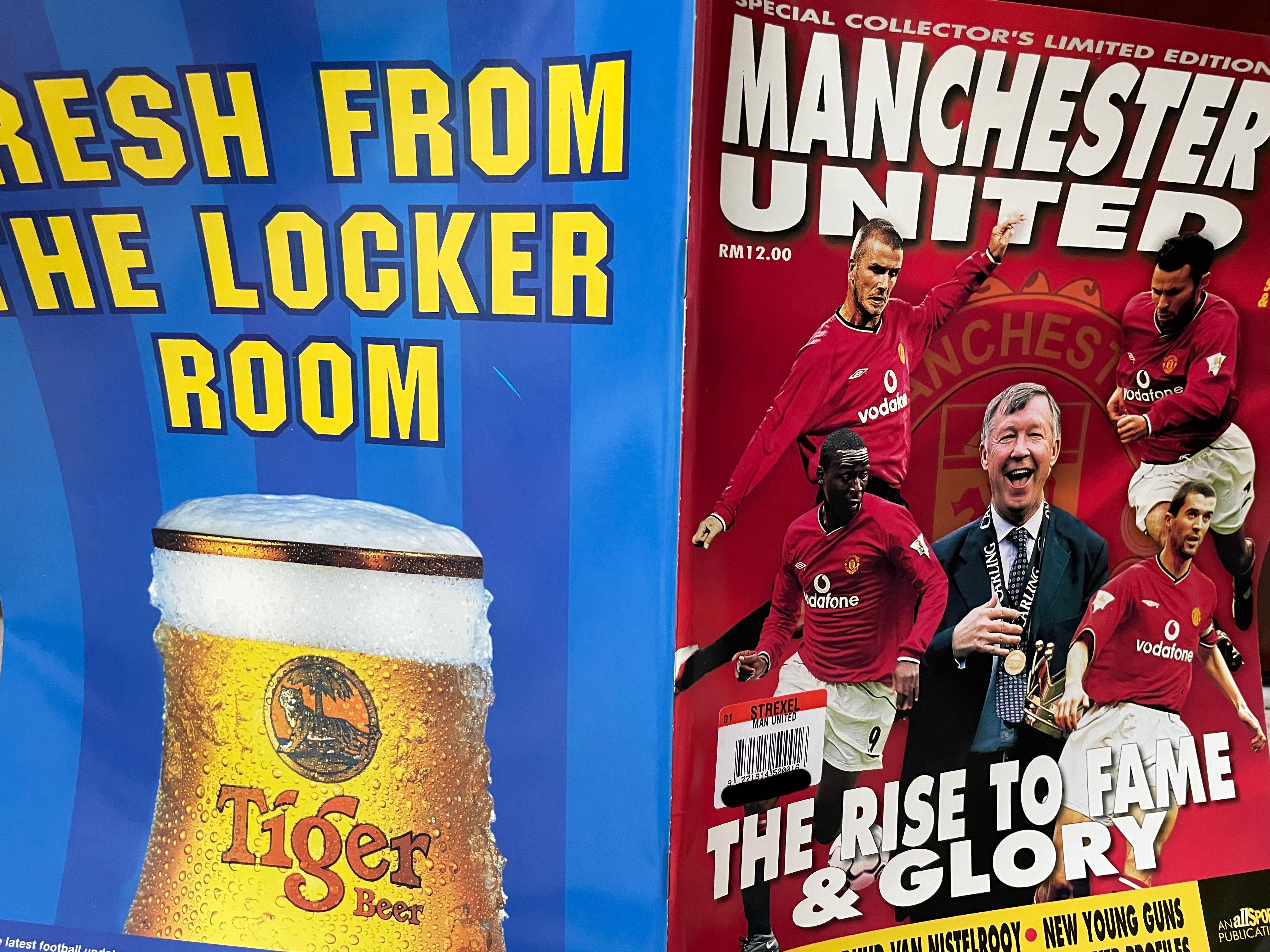 Official Manchester United Magazine - Special Edition 2000, Hobbies ...