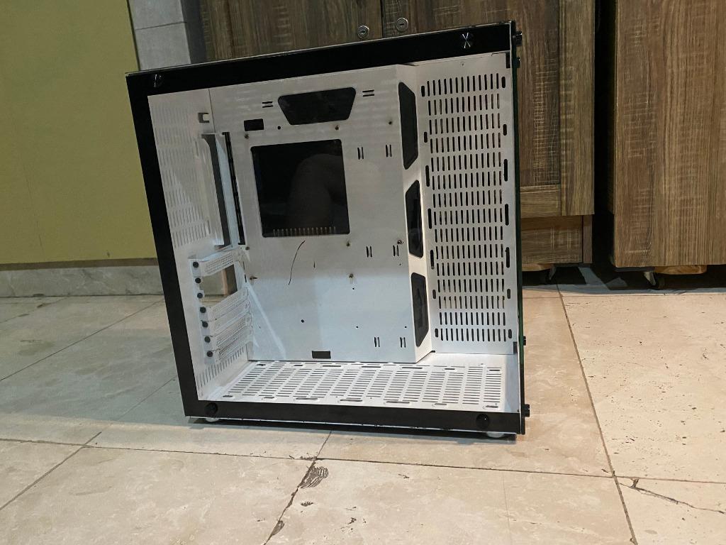 Robin 2 Coolman Dual Chamber Case (White), Computers & Tech, Parts ...