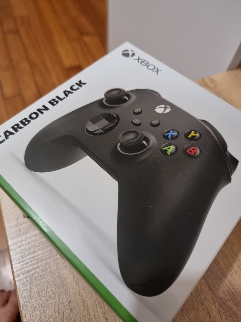 Xbox carbon Black wireless controller, Video Gaming, Gaming Accessories ...