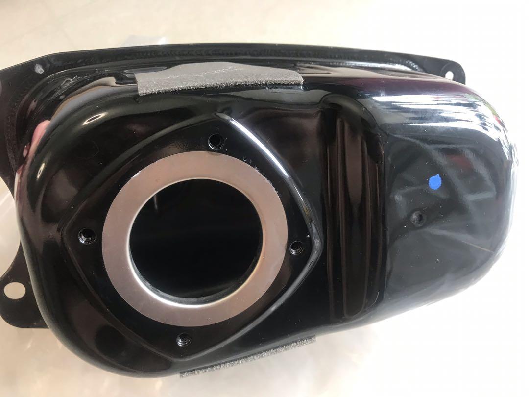 Yamaha Aerox Original Fuel Tank 4.2L, Motorcycles, Motorcycle ...