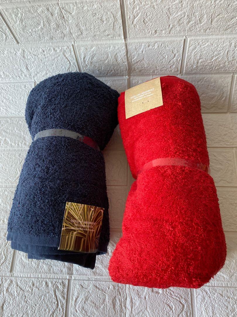 Bench Bath Towel, Furniture & Home Living, Bedding & Towels on Carousell