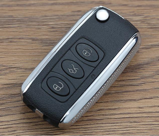 Bentley Key Fob (Display), Car Accessories, Accessories on Carousell