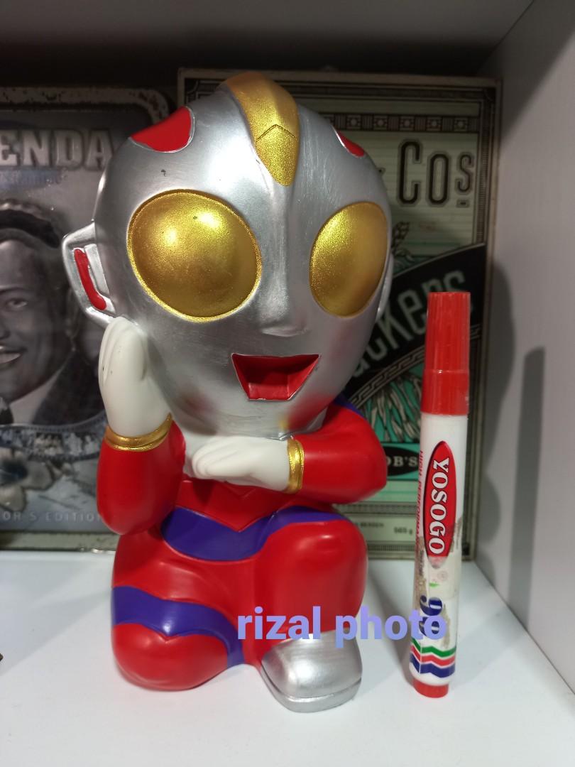 Big Giant Ultraman Coin Bank, Coin Box, Tabung, Piggy, Hobbies & Toys ...