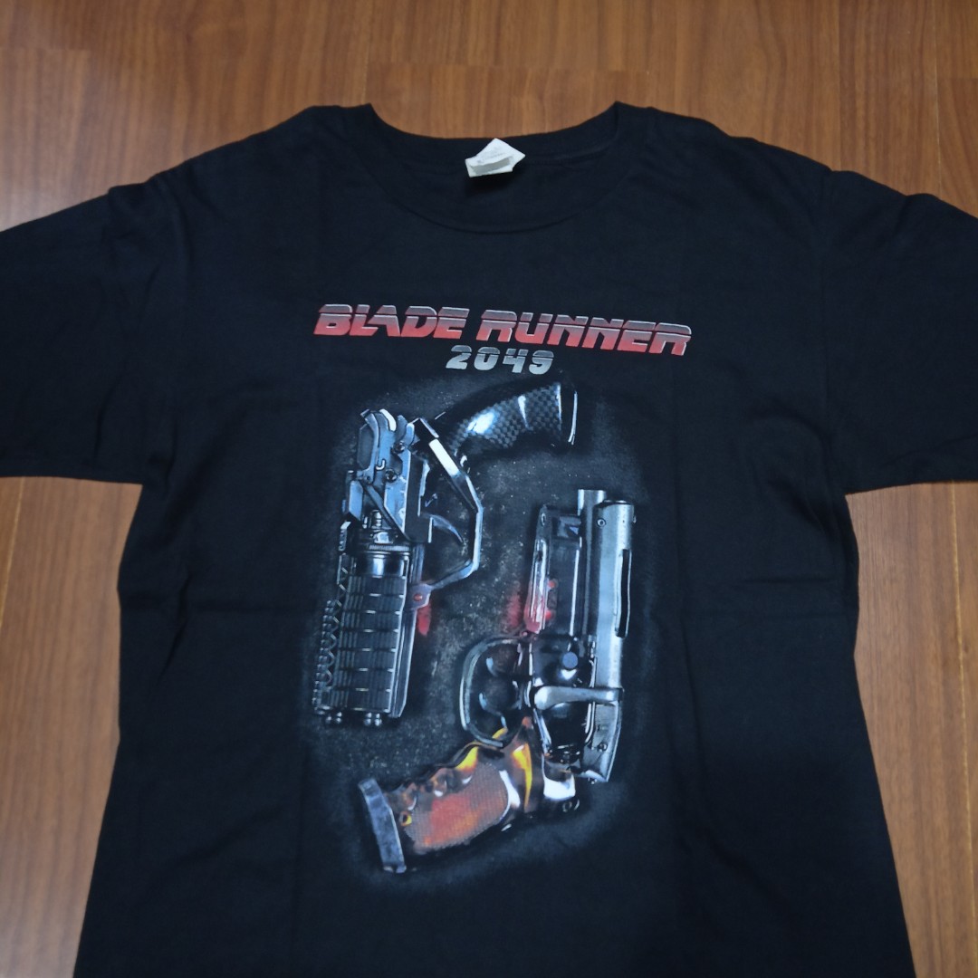 Blade Runner M 66*49, Fesyen Pria, Pakaian , Atasan di Carousell