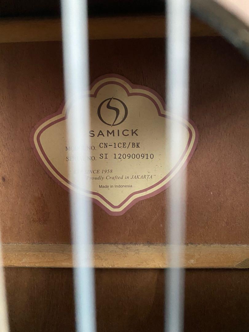 Classical Samick guitar Model: CN-1CE, Hobbies & Toys, Music & Media, Musical Instruments on ...