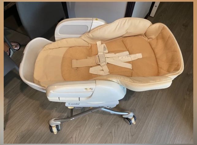 Combi Parenting Station, Babies & Kids, Bathing & Changing, Changing ...