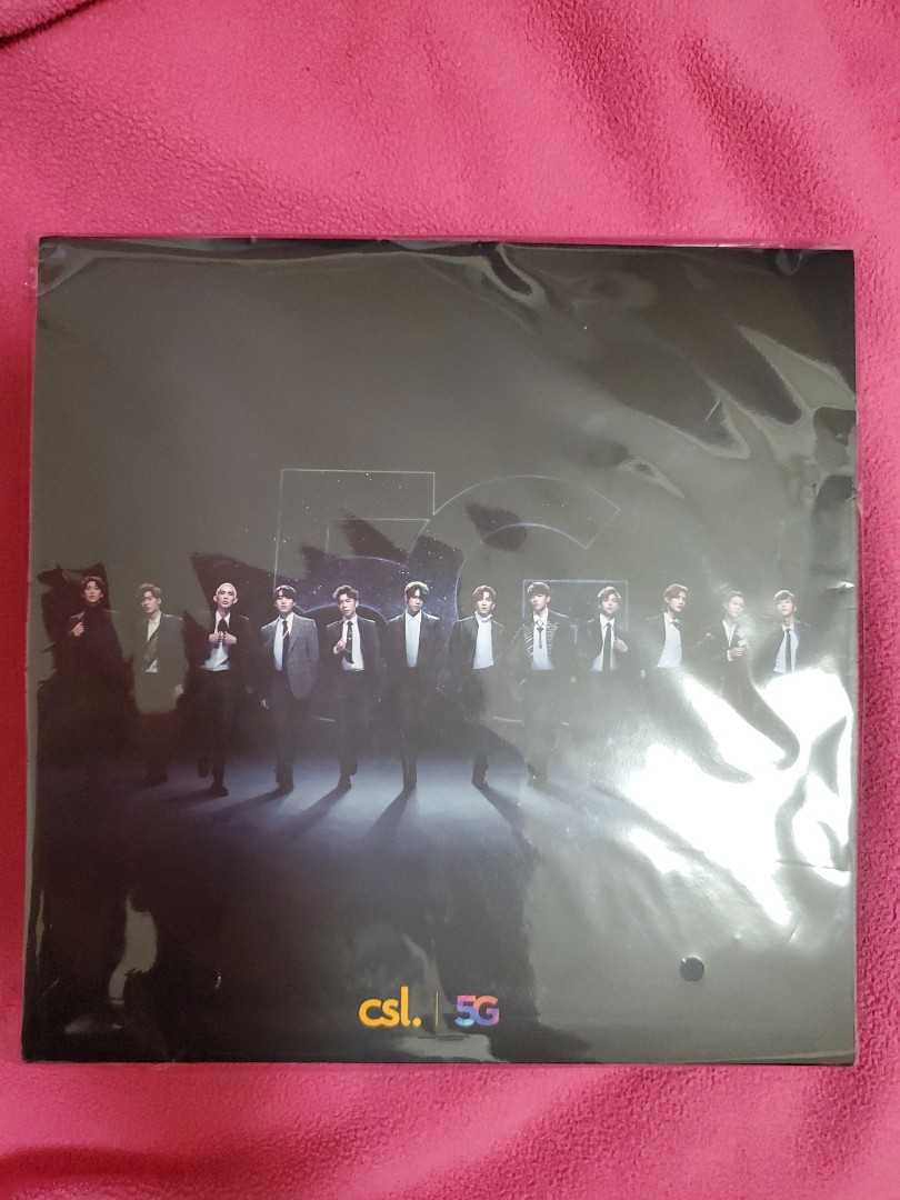 csl. x MIRROR AR月曆, 興趣及遊戲, 收藏品及紀念品, 明星周邊 - Carousell