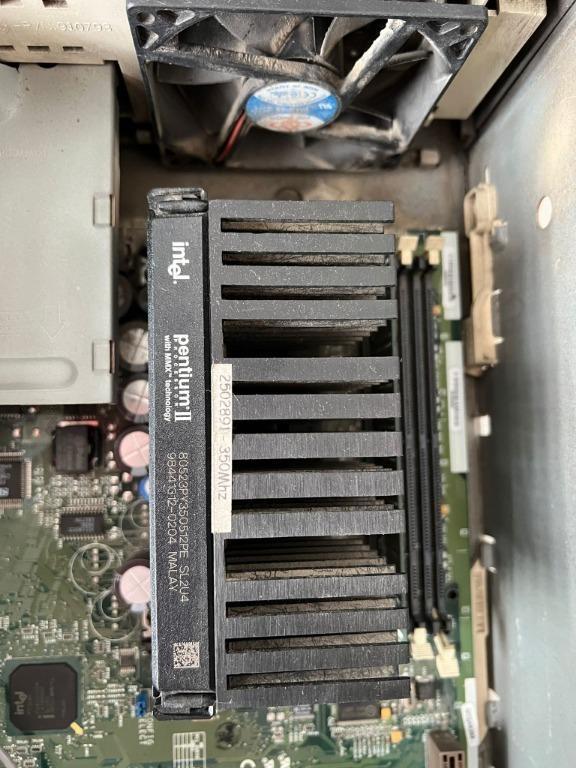 GATEWAY E-3200 Mini Desktop PC INTEL PENTIUM 2 350MHz (1998) 24 years ...