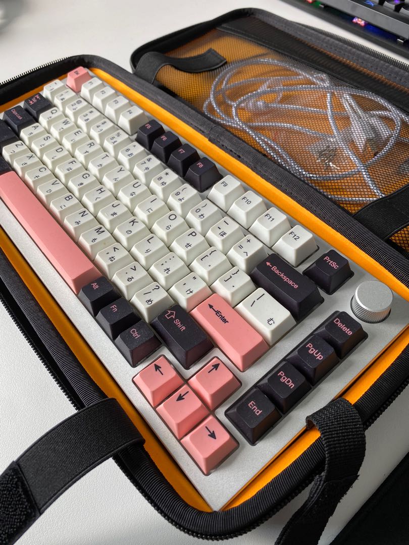 gmmk pro white ice + case, Computers & Tech, Parts & Accessories ...