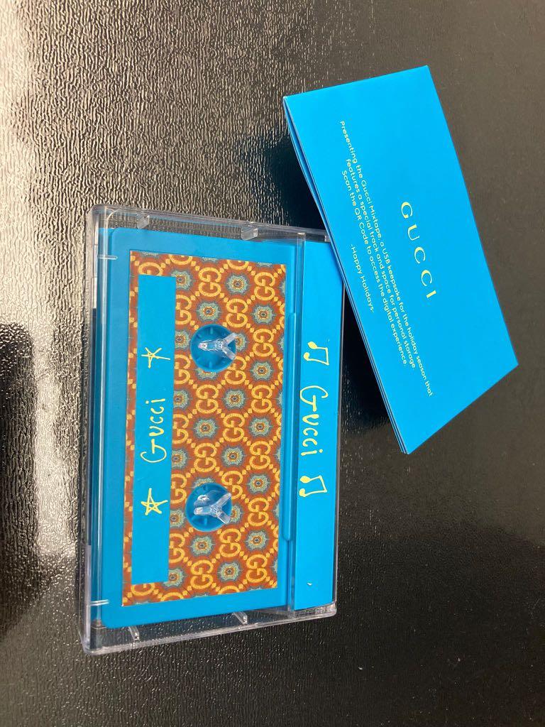 Gucci USB (100% authentic, 海港城專門店 gift), 名牌, 飾物及配件 - Carousell