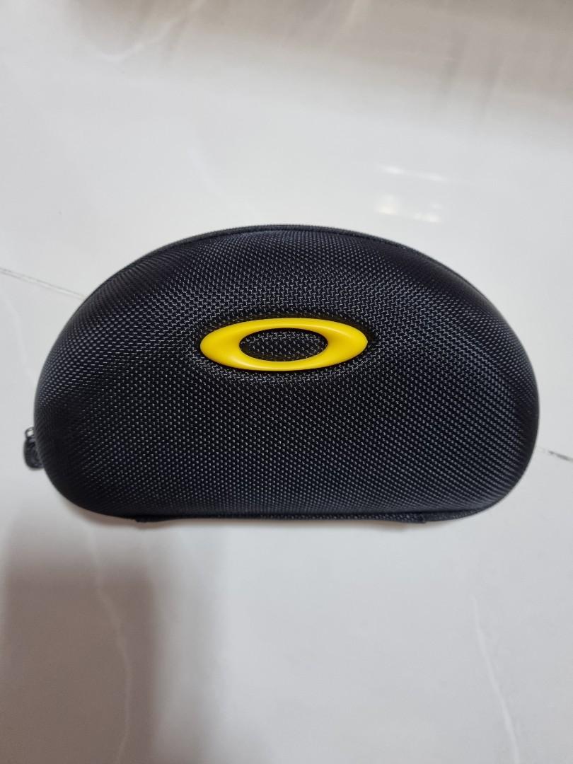 Oakley Box/Casing, Men's Fashion, Watches & Accessories, Sunglasses ...