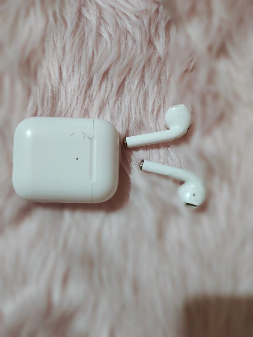 Original Apple Earpods 2nd generation, Audio, Earphones on Carousell