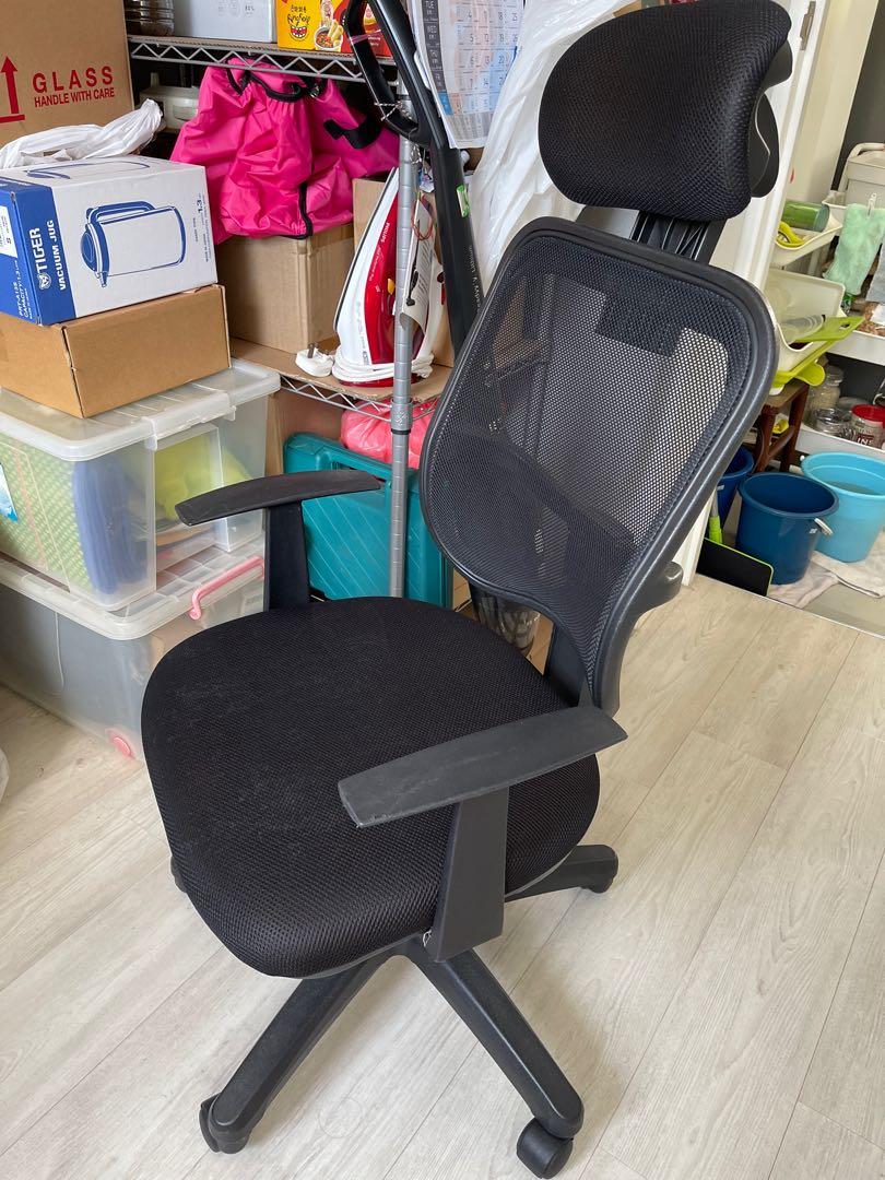 WFH office/gaming/computer chair, Furniture & Home Living, Furniture ...