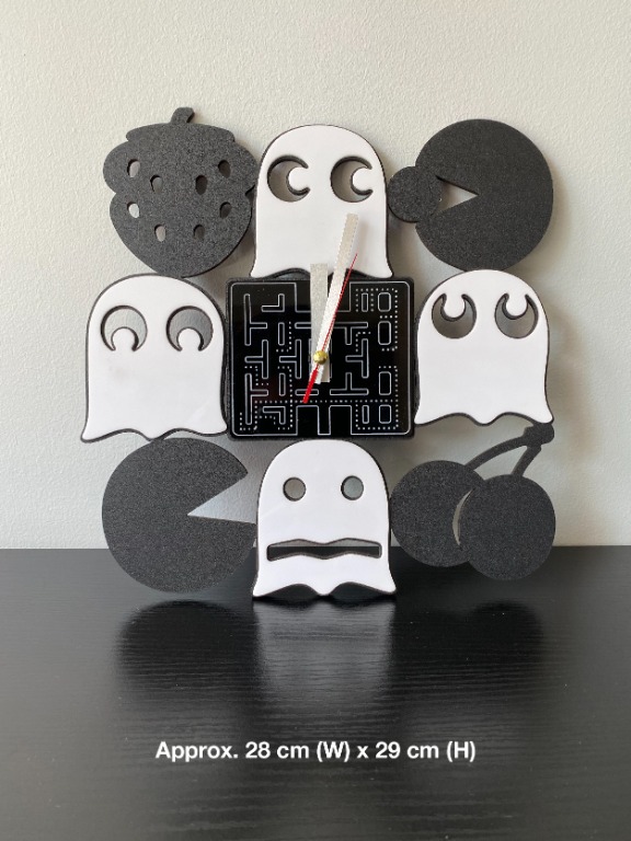 3D Old School Pac-Man Wall Clock, Furniture & Home Living, Home Decor ...