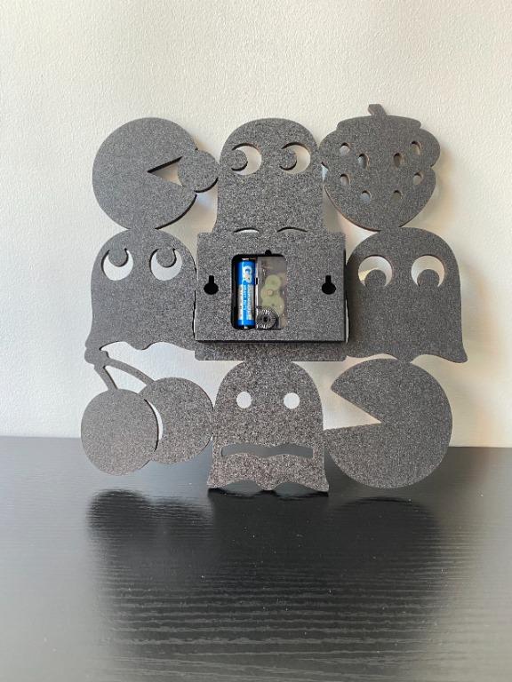 3D Old School Pac-Man Wall Clock, Furniture & Home Living, Home Decor ...