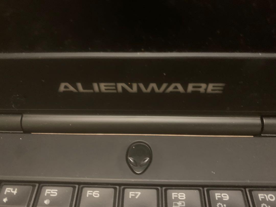 Alienware 15 R2 chassis for spare parts replacement. SSD, Harddisk ...