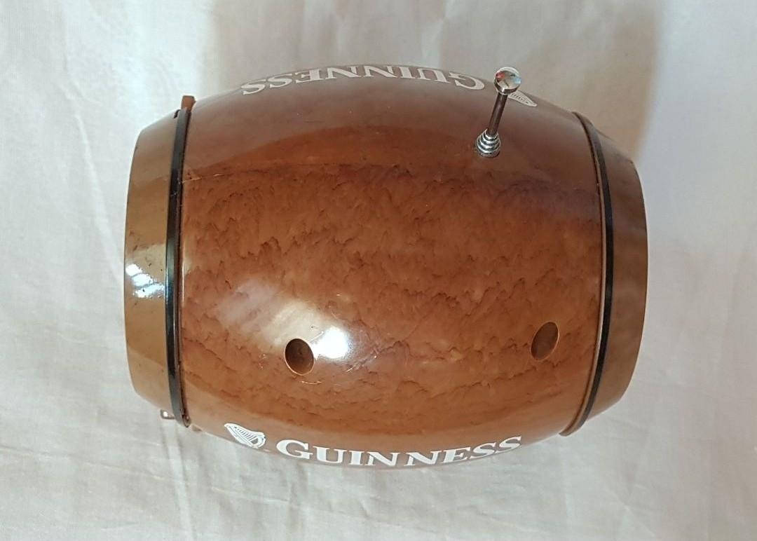 Guinness Barrel Design AM/FM Transistor Radio, Hobbies & Toys ...