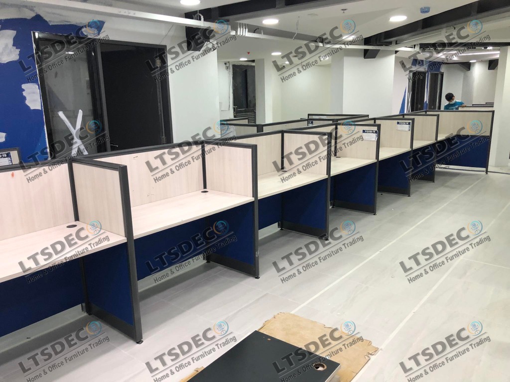 LINEAR WORKSTATION TABLE OFFICE PARTITIONS, Furniture & Home Living ...