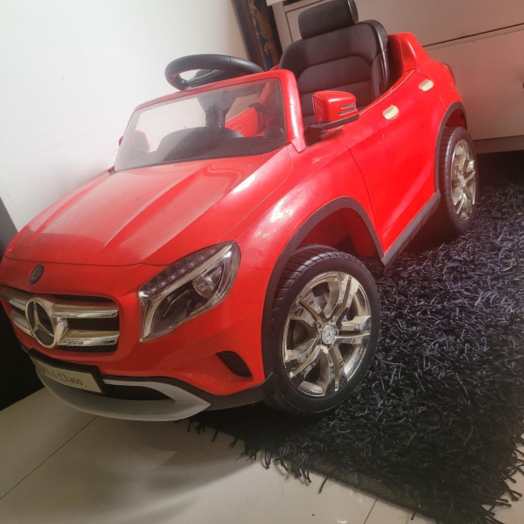 Mercedes Toy car, Hobbies & Toys, Toys & Games on Carousell