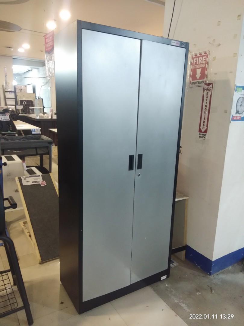 Metal storage cabinet 12x16x72in w/key fedmax Mode of payment Cash ...