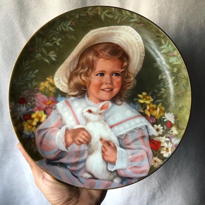Pretty Girl Display Plate by Reco Collection, Furniture & Home Living ...
