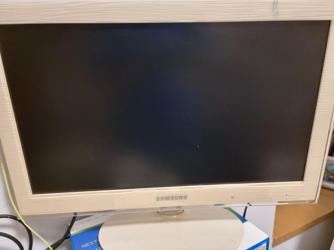 Samsung 22" TV monitor, TV & Home Appliances, TV & Entertainment, TV on ...