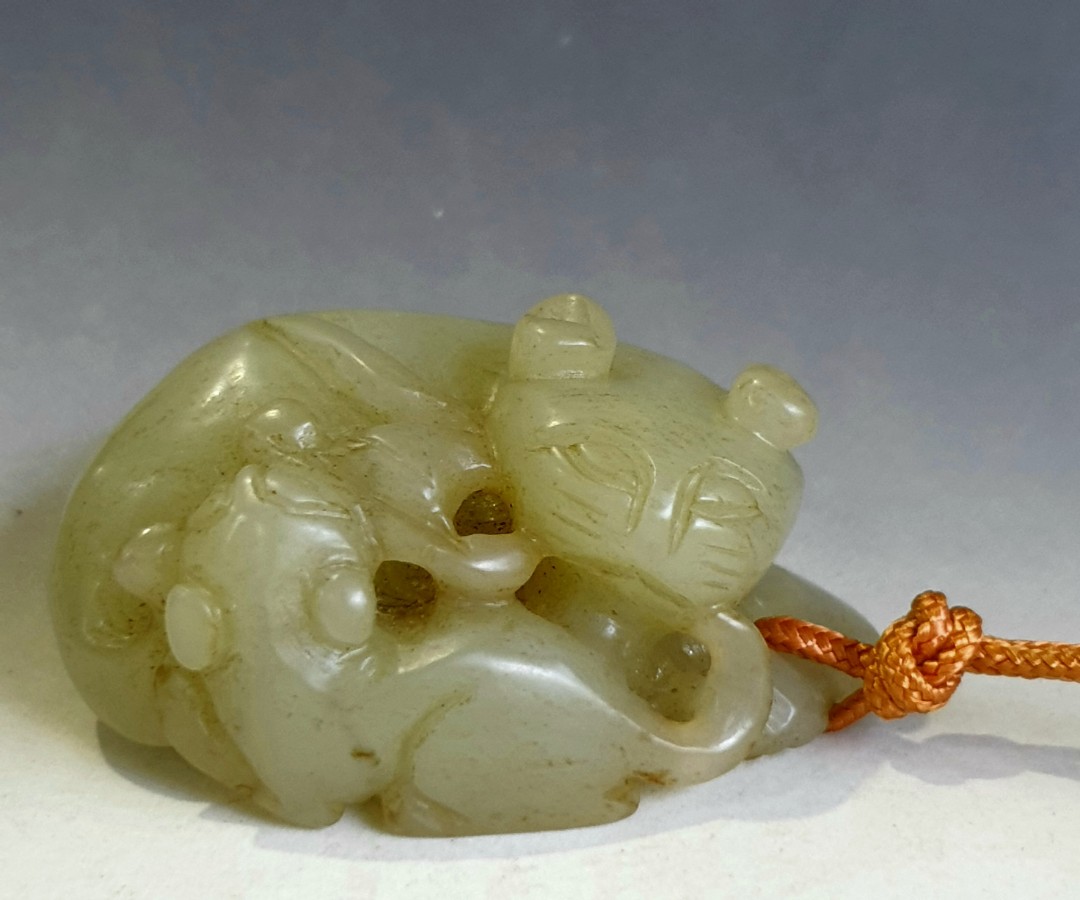 Xinjiang nephrite jade, Mother & Son, Hobbies & Toys, Memorabilia ...