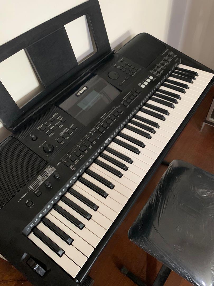 Yamaha PSR E453 Keyboard, Hobbies & Toys, Music & Media, Musical ...