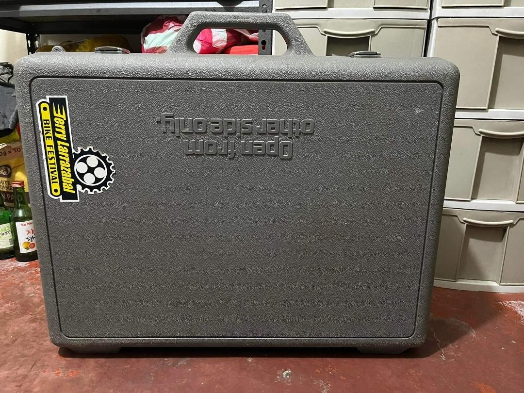 Banyan medical stat hardcase, Sports Equipment, Other Sports Equipment ...