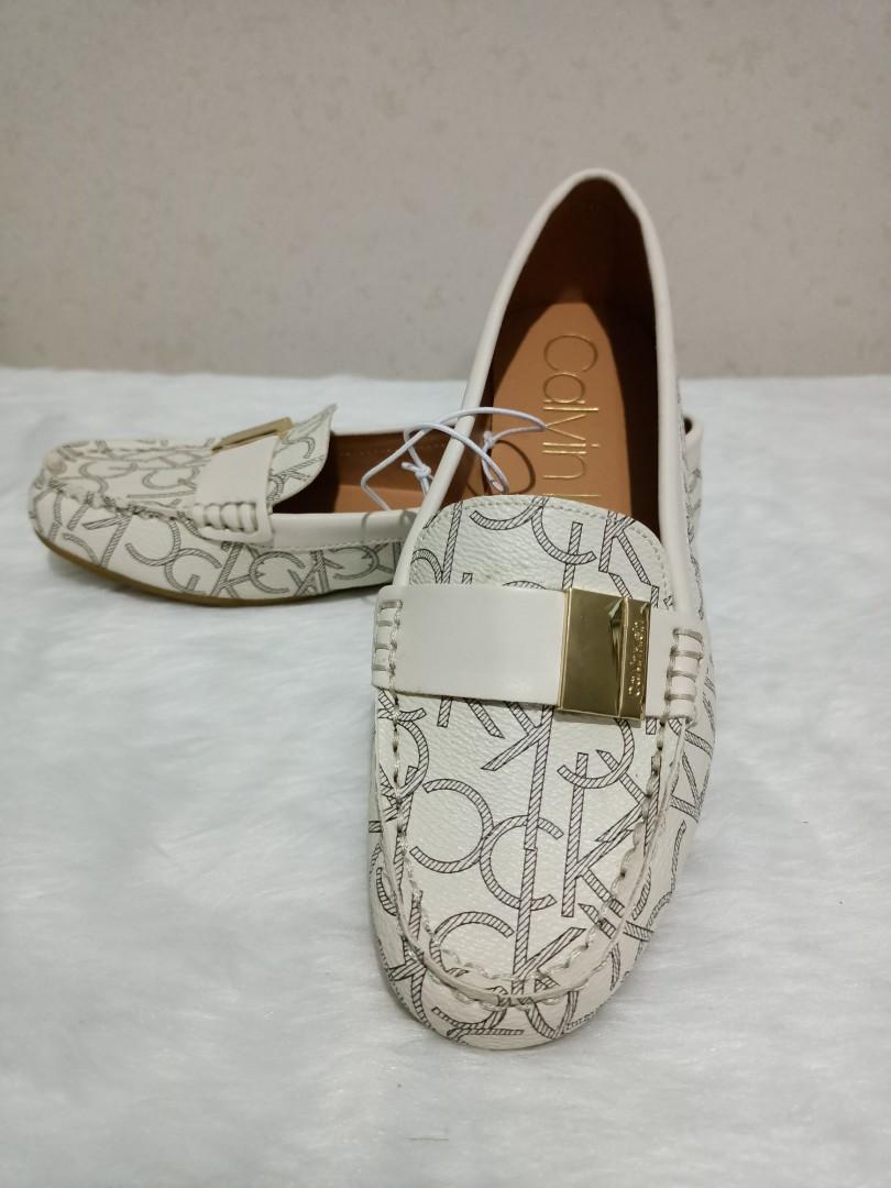 Calvin Klein Loafers, Women's Fashion, Footwear, Loafers on Carousell