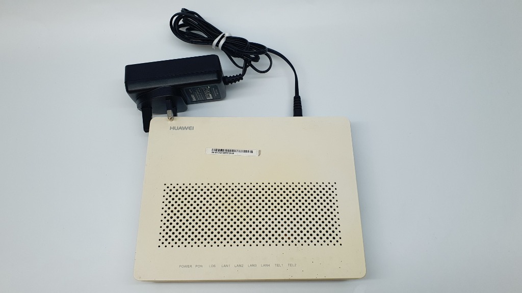 Huawei Echolife HG8240H5 GPON fiber optic modem, Computers & Tech ...