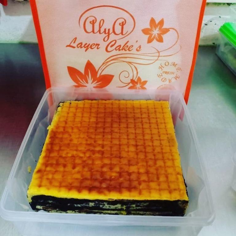 Kueh Lapis Layer Cake From Alya Bakery Batam Food And Drinks Homemade Bakes On Carousell