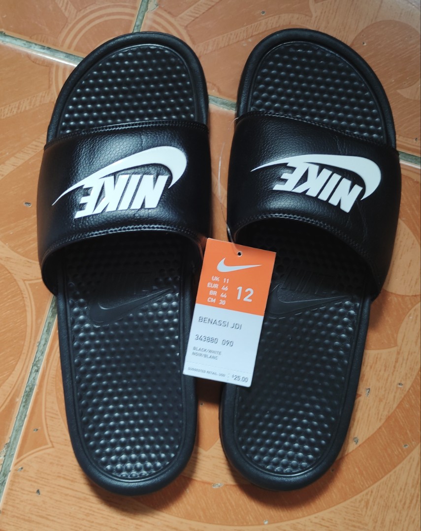 Nike Benassi, Men's Fashion, Footwear, Slippers & Slides on Carousell