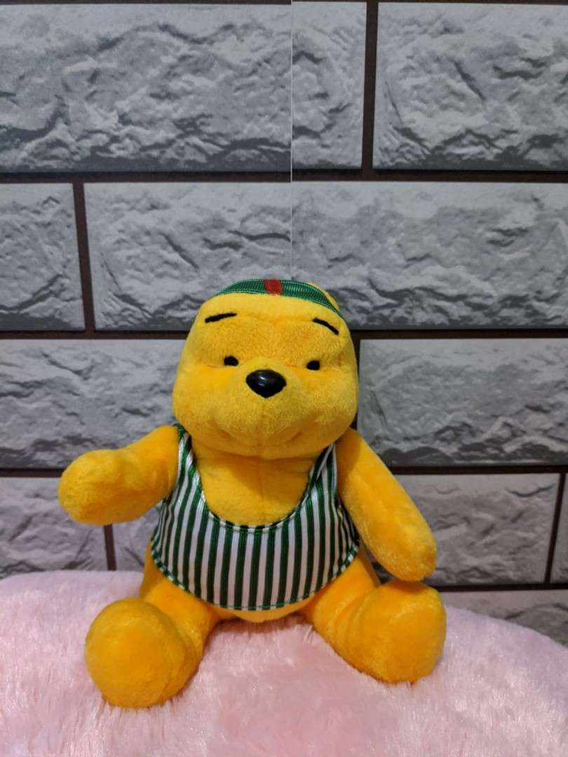 Pooh baju hijau, Toys & Collectibles, Mainan di Carousell